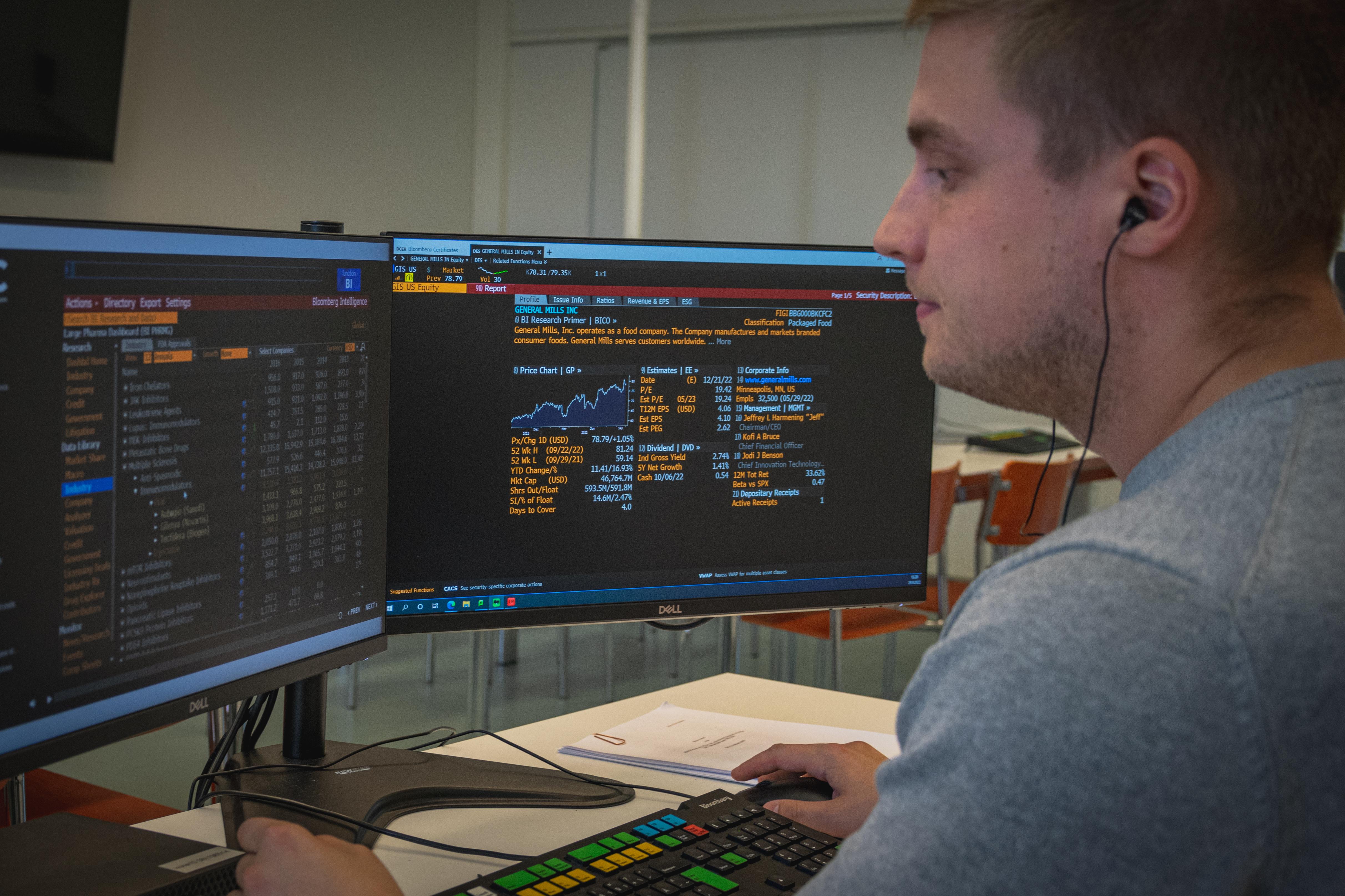 Bloomberg Lab gives students work-life skills that make them stand out ...