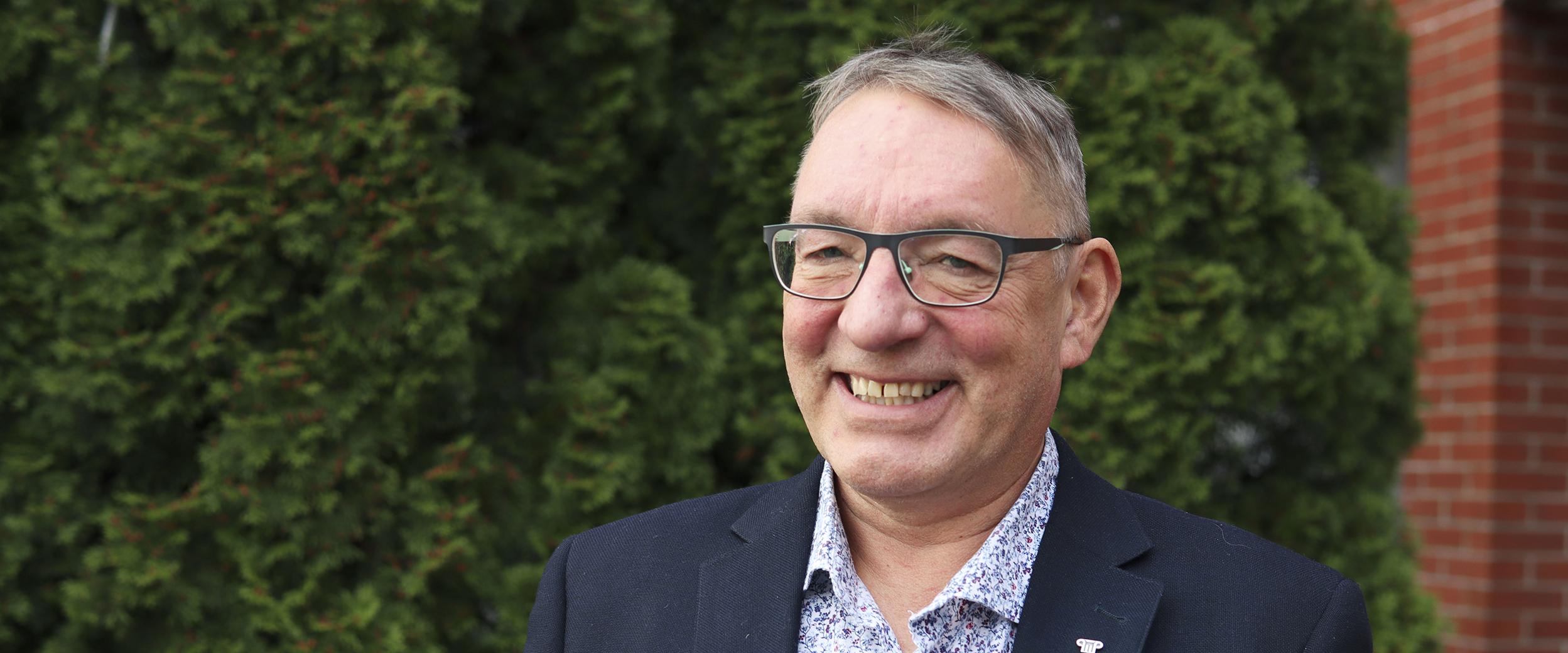 Uusi Markkinoinnin ja viestinnän yksikön dekaani Arto Rajala ...